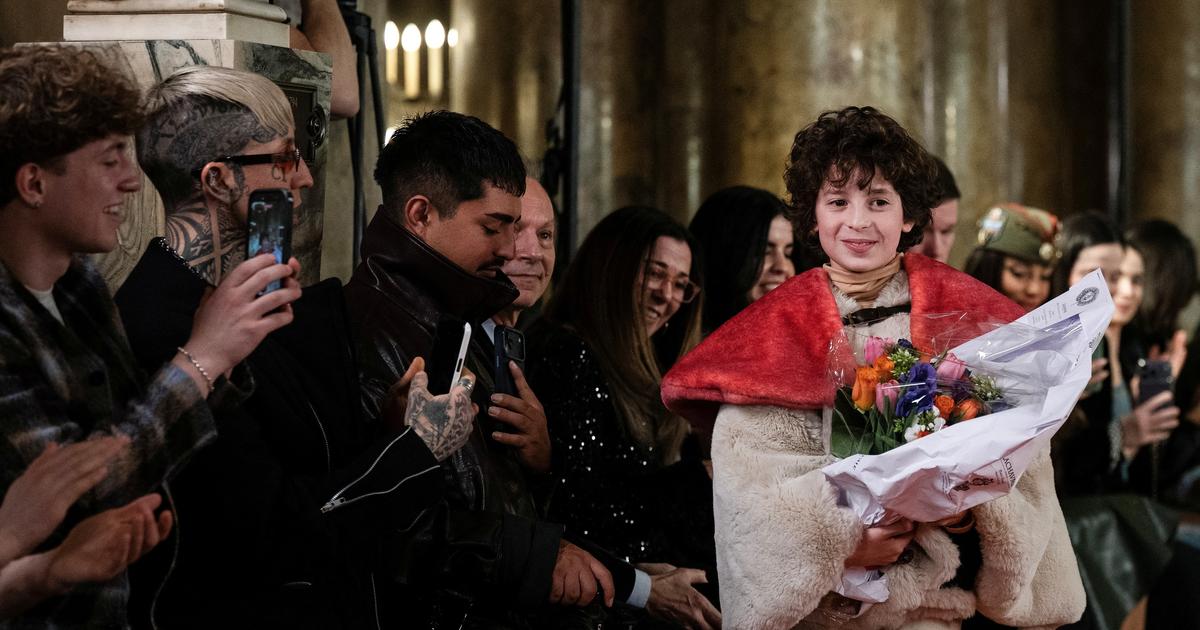 À 9 ans, le petit prodige de la mode, Max Alexander, signe son premier ...
