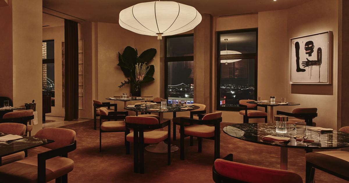 Au 63e étage, en surplomb de la skyline : on a testé Saga, le ...