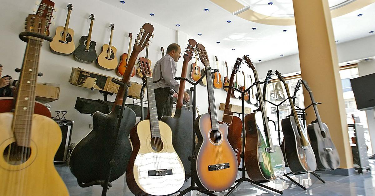 L’emblématique magasin d’instruments de musique Paul Beuscher rouvre à ...