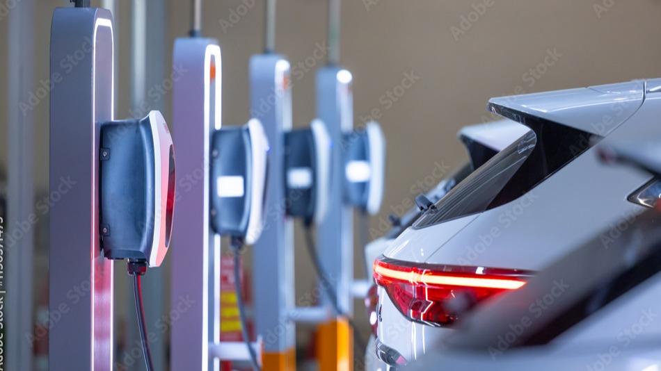 AUTO - Véhicules électriques : mode d’emploi de la recharge sur le ...