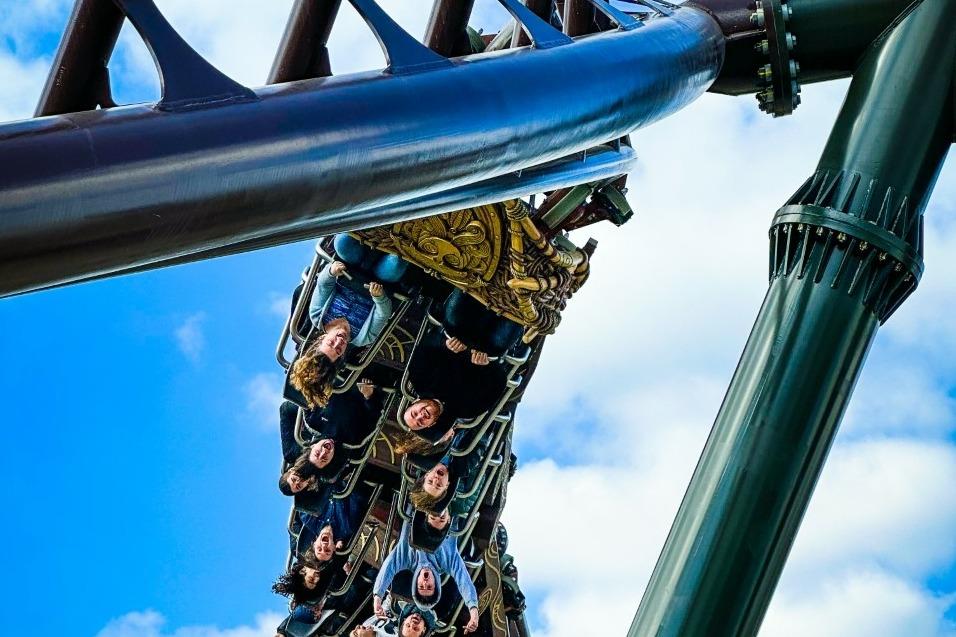 À 35 ans, comment le Parc Astérix s’est imposé parmi les géants des ...