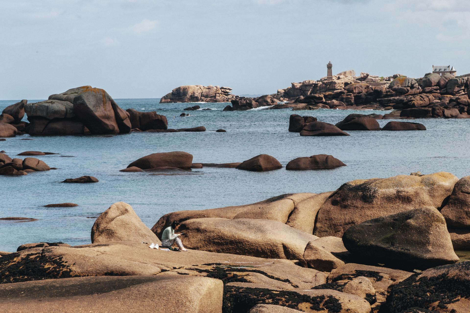 En Bretagne, les secrets de la Côte de Granit Rose