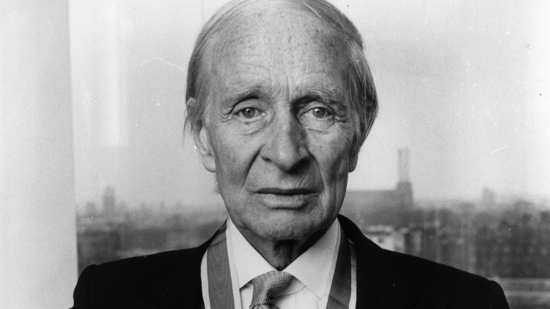 «Un charlatan de la pire espèce» : l’histoire oubliée de Laurens van ...