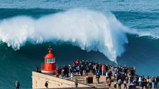 Risque de vagues-submersion : face aux vagues géantes, Biarritz hisse ...