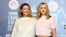 Angèle a 30 ans : sa célèbre ex, le polyamour, ses parents connus… Que ...