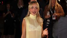 À Coachella, Hailey Bieber recycle une nuisette Dior vintage empruntée ...