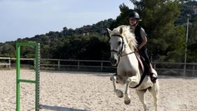 «Juste incroyable» : Giulia Sarkozy remercie ses «formidables parents ...