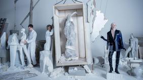 En vidéo, Camille Cottin fait la leçon à Jean Dujardin et George ...