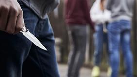 Deux-Sèvres : un trentenaire tué par arme blanche en pleine rue, un ...