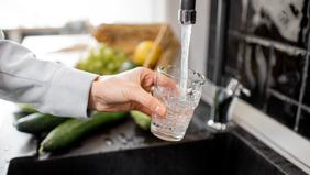 Eau potable : définition de l'OMS, critères et pollution