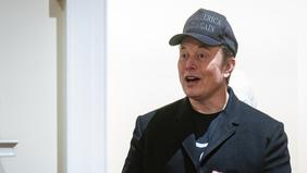 Elon Musk, son père à l’origine de sa fortune colossale ? Cette rumeur qui lui colle à la peau