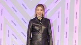 Sophie Davant sublime : à 61 ans, elle fait sensation dans une robe à franges qui dévoile ses ...