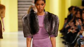 Pourquoi tout le monde a les yeux rivés sur Kate Moss depuis son ...