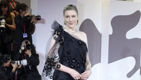 PHOTO - Brigitte Macron rayonnante : elle dévoile ses jambes fuselées dans la robe la plus ...