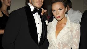 Mini-frange, robe au dos nu XXL et string en chaîne dorée : Adèle Exarchopoulos divine sur le ...