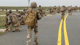 Âge, coût, nombre de recrues : à quoi pourrait ressembler le nouveau service militaire volontaire