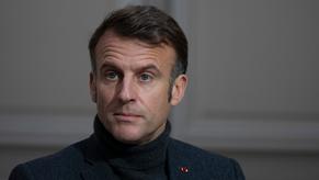 26000 euros : l'incroyable facture de maquillage d'Emmanuel Macron