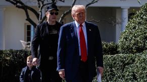 Elon Musk, son père à l’origine de sa fortune colossale ? Cette rumeur qui lui colle à la peau