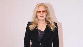 41 ans de mariage ! Sylvie Vartan célèbre ses noces de fer avec Tony Scotti, leur fille Darina ...