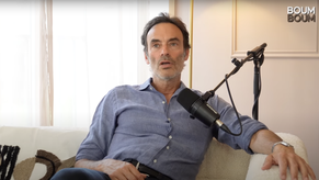 Julie Gayet à Cannes : elle rayonne avec son fils Ezéchiel, sosie de son père