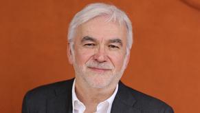 Pierre Niney : tout savoir sur son havre de paix du 15e siècle dans les ...