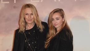 Estelle Lefébure dévoile de rares clichés de son fils Giuliano : il ...