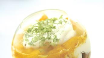 Verrines de fruits rouges au fromage fouetté