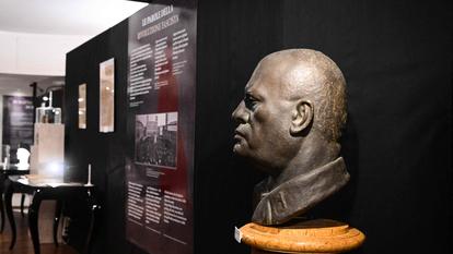 Exposition : en Italie, Predappio perpétue le culte de Mussolini