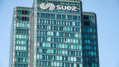 Suez va quitter sa tour devenue trop grande, mais reste à la Défense