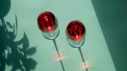 10 vins rouges légers délicieux et frais, à déguster tout l'été