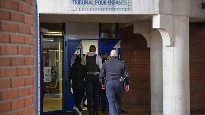 70 000 plaintes à expertiser : comment les parquets se mettent en ordre ...