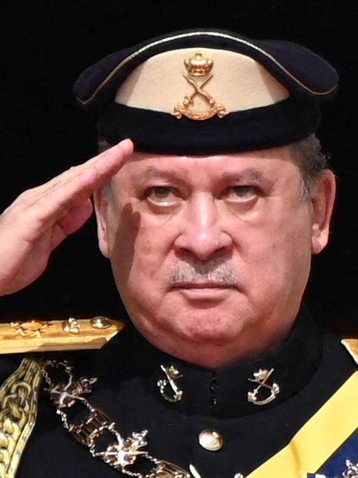 Ibrahim Sultan Iskandar : Biographie et actualités