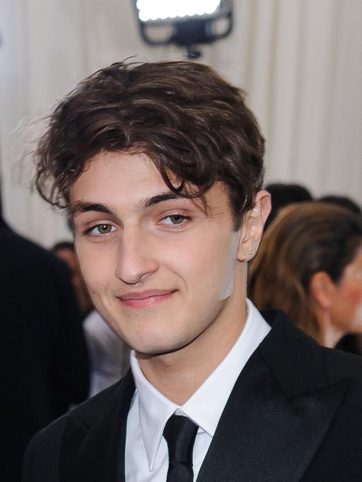 Anwar Hadid