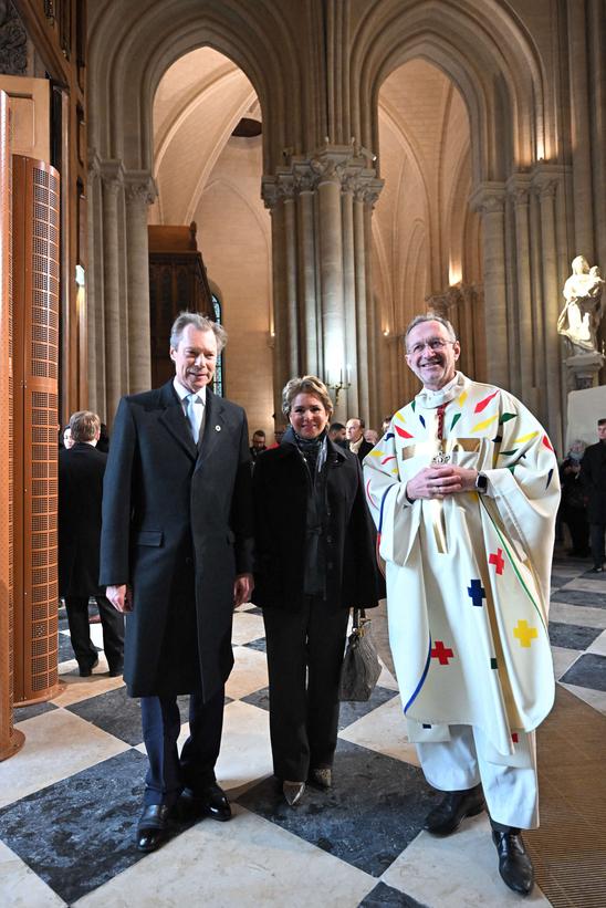 PHOTOS - Messe de Notre-Dame de Paris avec Brigitte et Emmanuel Macron ...