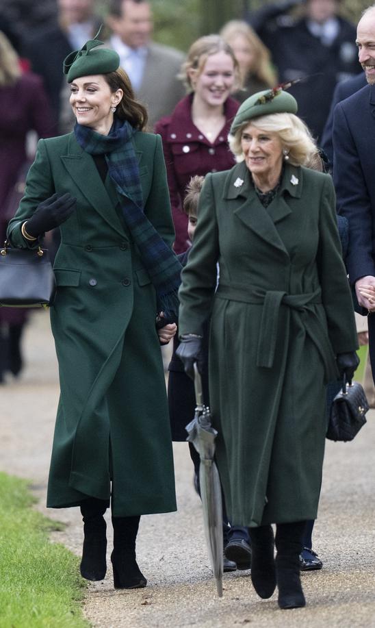 PHOTOS - Kate, William, Charles III, Camilla… La famille royale réunie ...