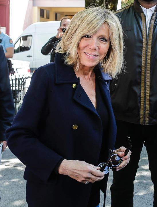 PHOTOS - L'évolution coiffure de Brigitte Macron de son premier jour à ...