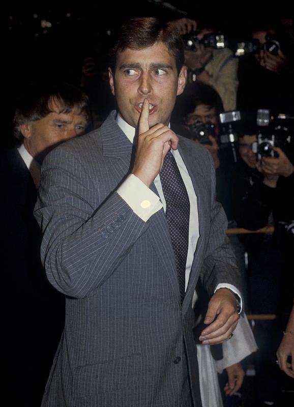 PHOTOS - Prince Andrew : retour sur son évolution physique