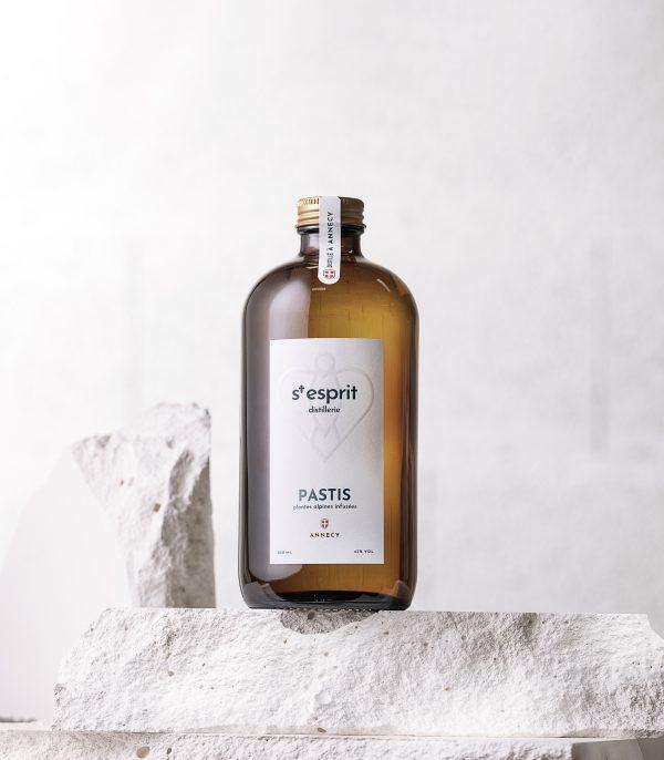 Quels sont les meilleurs pastis artisanaux à déguster cet été