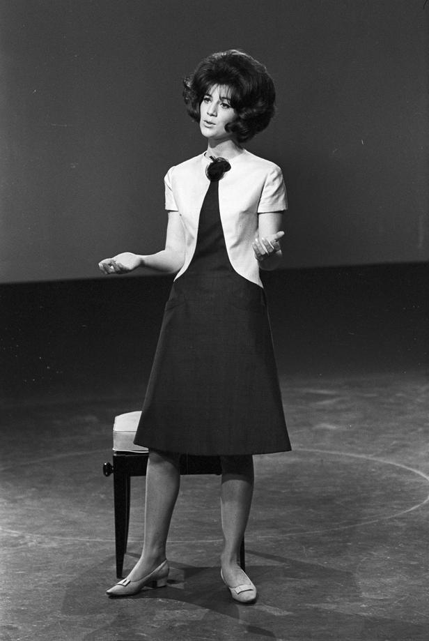 PHOTOS - Sheila : retour sur son évolution physique