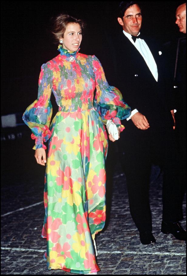 PHOTOS - Princesse Anne : une icône de mode en 50 looks mythiques
