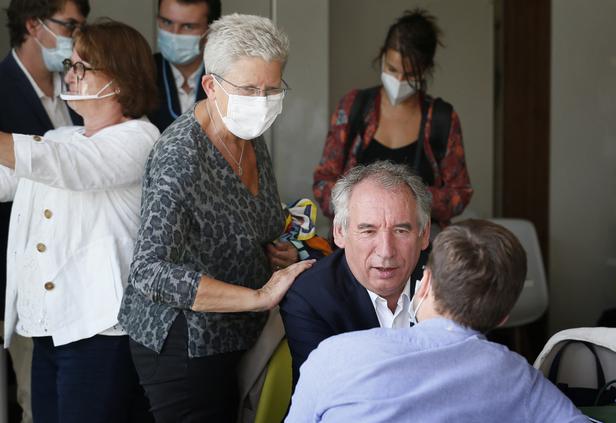 “Je l’aime” : François Bayrou bouleversé en évoquant sa fille Hélène