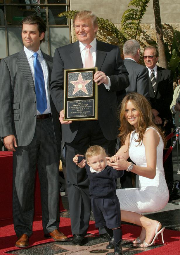 PHOTOS - Barron Trump métamorphosé : découvrez l'évolution physique du ...