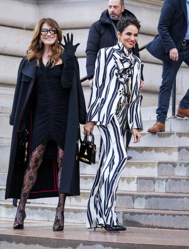 PHOTOS - Carla Bruni, Philippine Leroy-Beaulieu... Schiaparelli lance ...