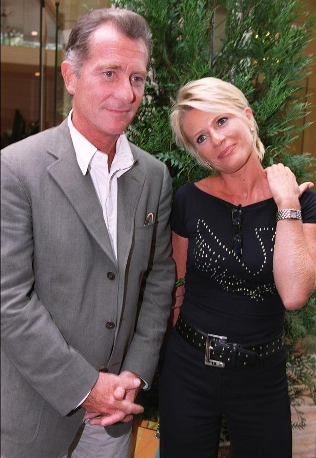 PHOTOS - William Leymergie et Sophie Davant amoureux : les plus belles photos du couple