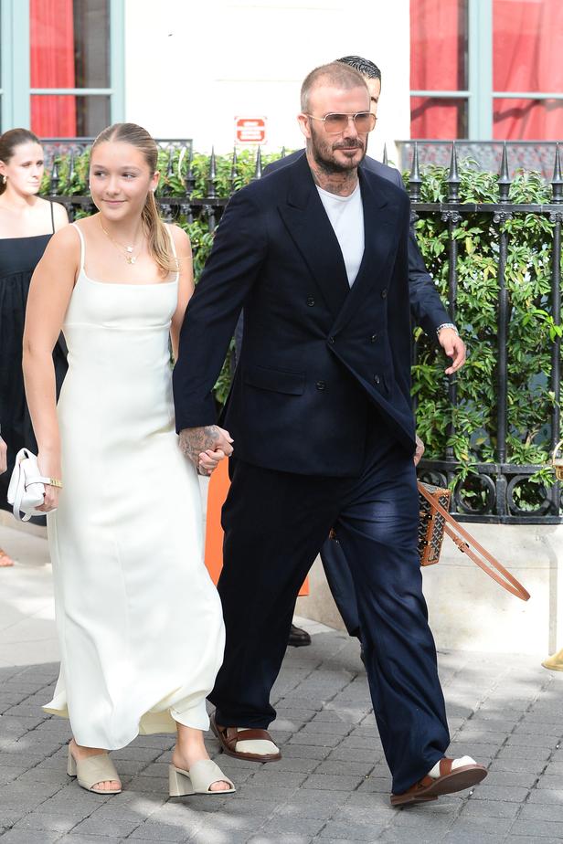 PHOTOS - Harper Beckham, icône de mode : elle a déjà trouvé sa pièce ...