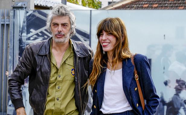 Lou Doillon amoureuse : tendre cliché avec son compagnon Stéphane Manel ...