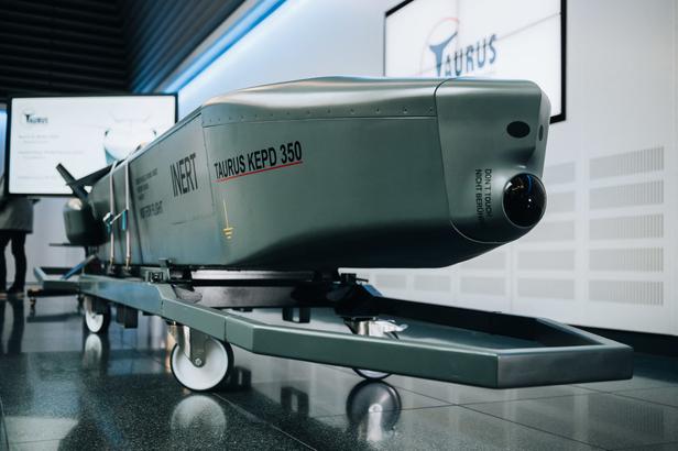 Ukraine : Moscou considérera toute frappe avec des Taurus comme une «participation directe» de l ...