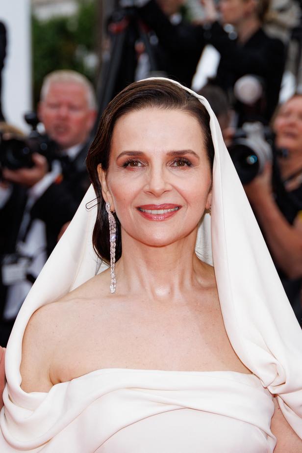 PHOTOS - Juliette Binoche : ses plus belles apparitions au Festival de ...