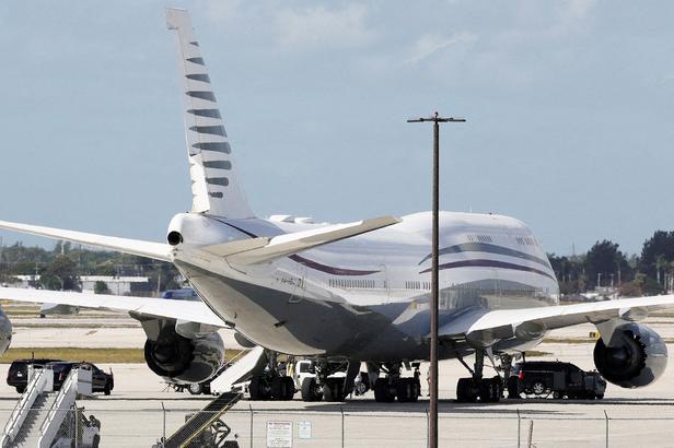 Les images de l’intérieur du luxueux Boeing 747 offert par le Qatar à Donald Trump
