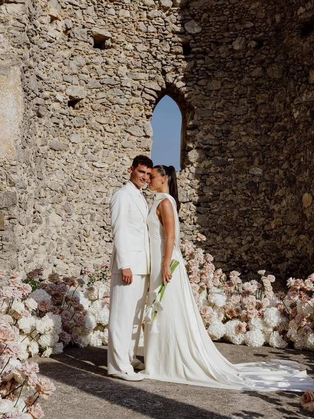 Le somptueux mariage de Benjamin Pavard et Kleofina Pnishi en Italie